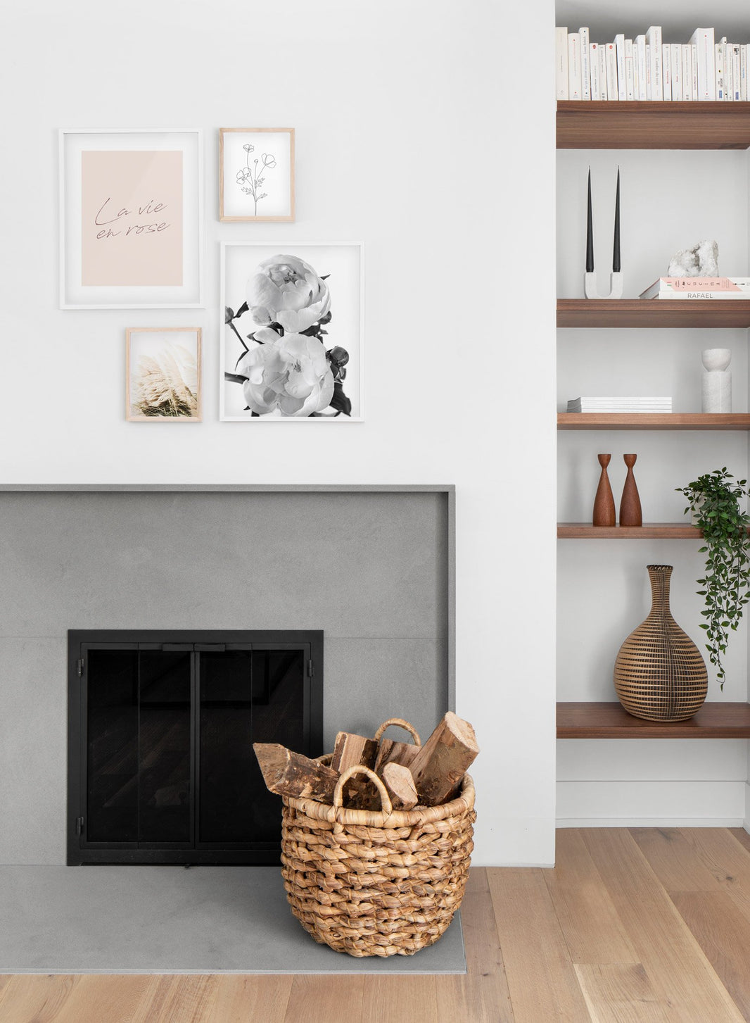 Romantic – Opposite Wall